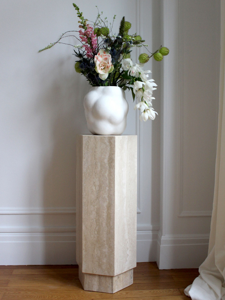 HIGH TRAVERTINE PLINTH - Marbera