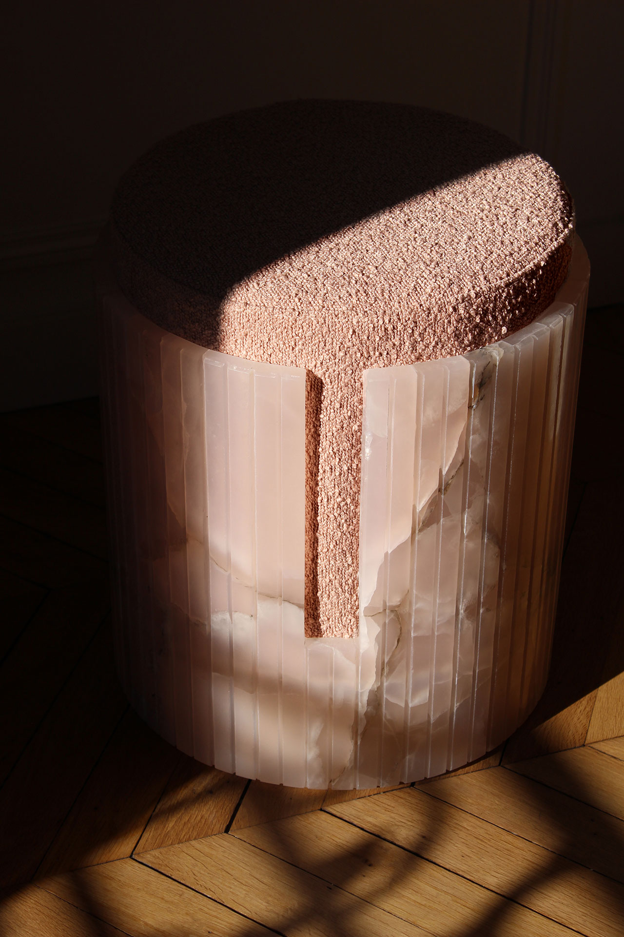 PINK ONYX DOLCE STOOL - Marbera