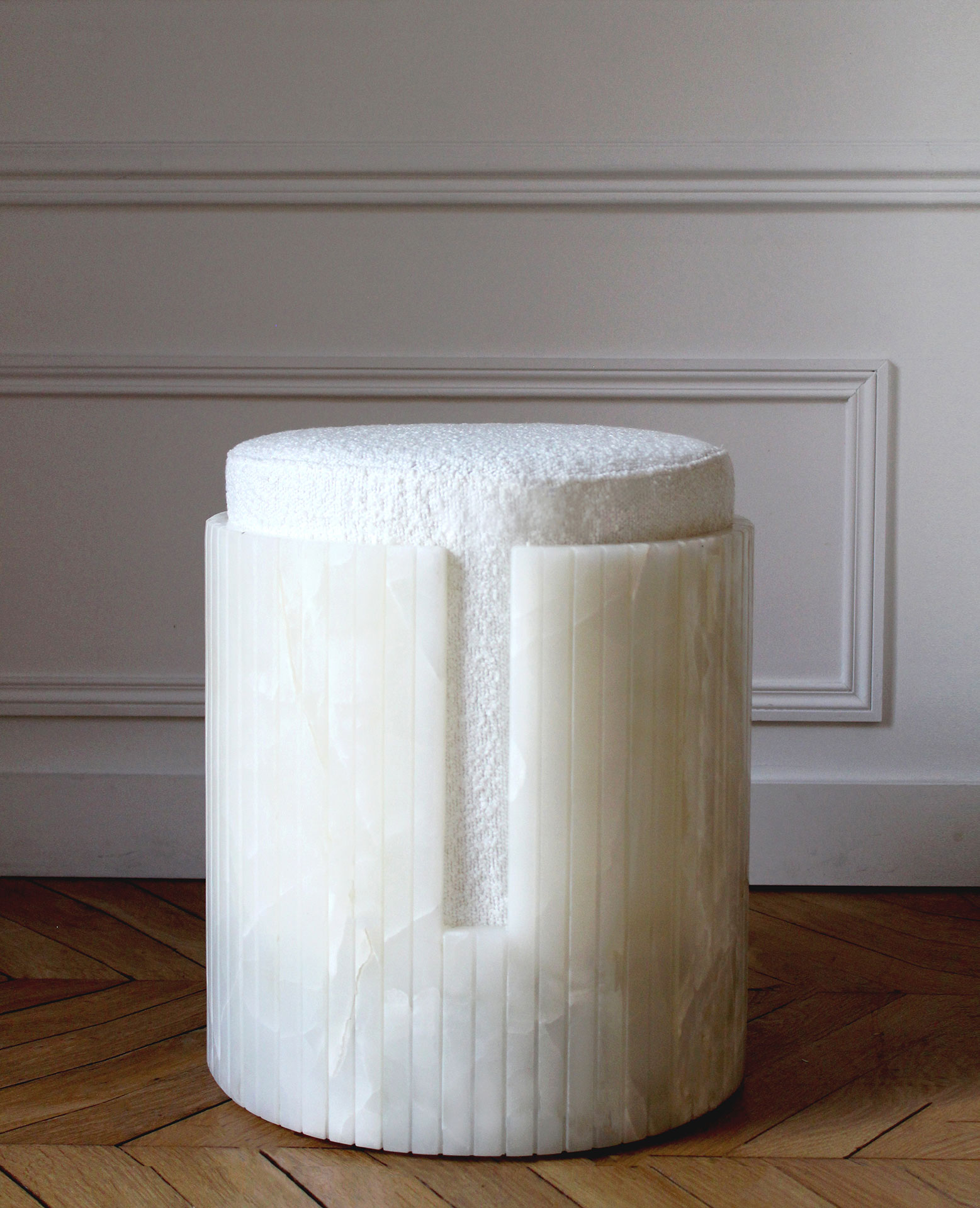 WHITE ONYX DOLCE STOOL – Marbera